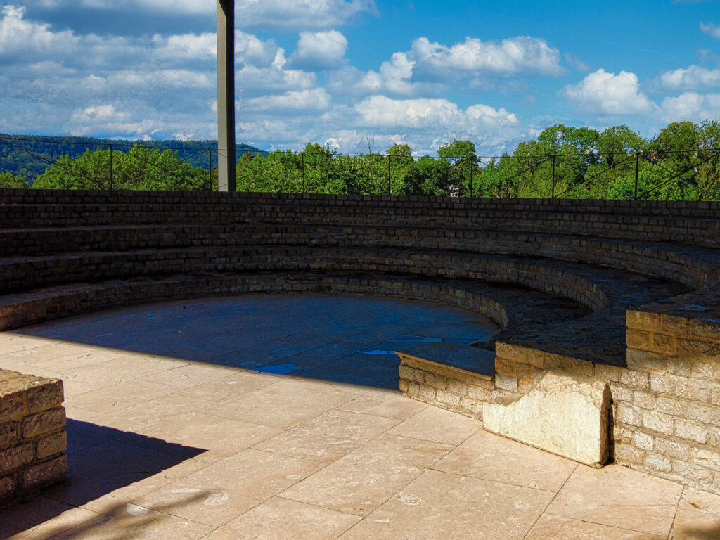 El Yacimiento de Augusta Raurica en un carrete de 36 fotografías ...