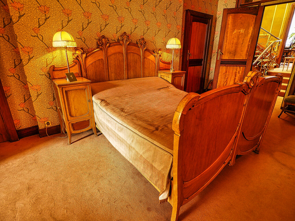 Cuatro edificios Art Nouveau de Victor Horta en Bruselas en un carrete ...